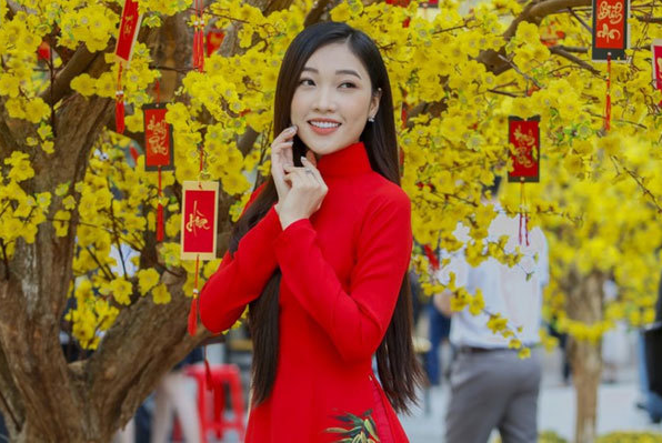 Saigon s streets lightened up with Tet decorations » Vietnam News ...