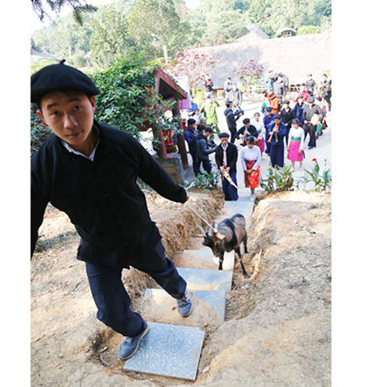 Forest God worshipping ceremony of H’Mong people » Vietnam News ...