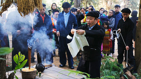 Forest God worshipping ceremony of H’Mong people » Vietnam News ...