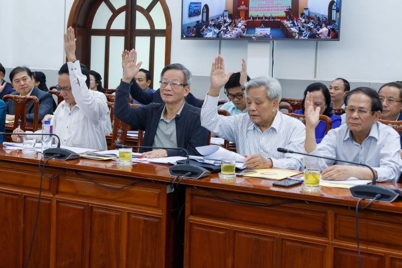 16 Politburo members, 4 Party Secretariat members nominated for NA ...