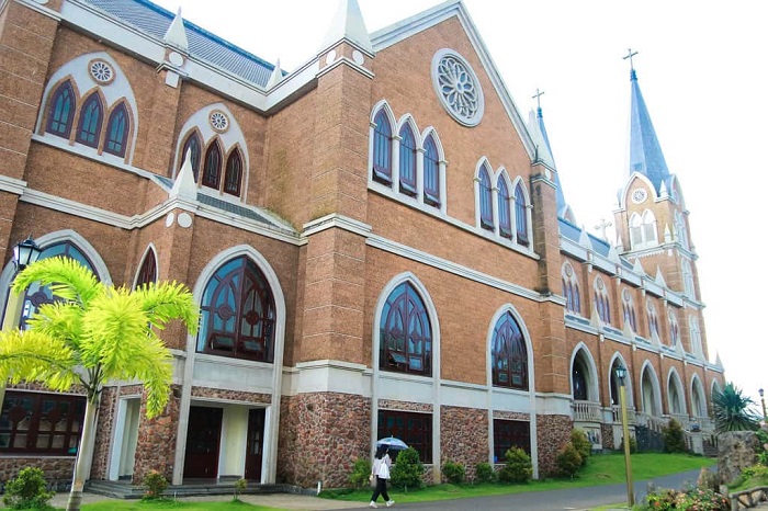 Attend the most beautiful churches in Bao Loc for virtual devotees ...