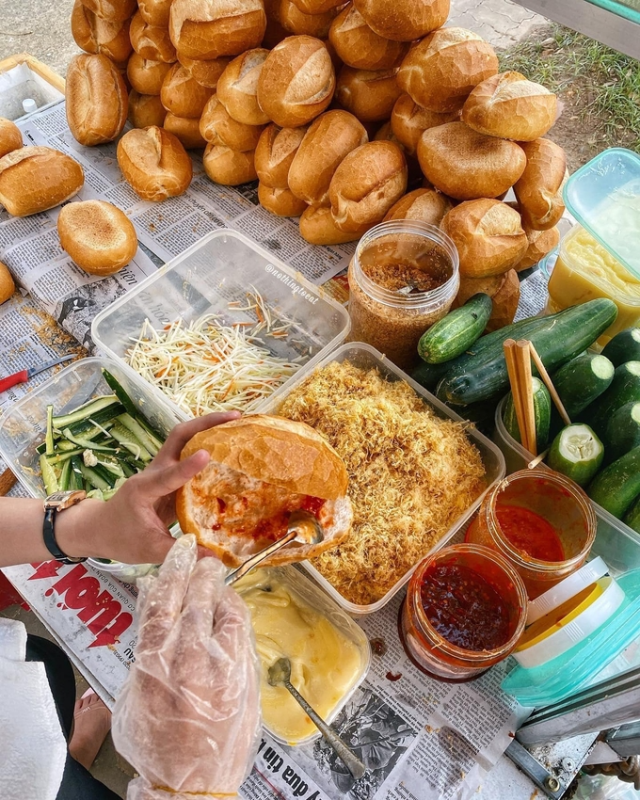 Bamboo tube rice a specialty of Vietnam s Northern mountains Video ...