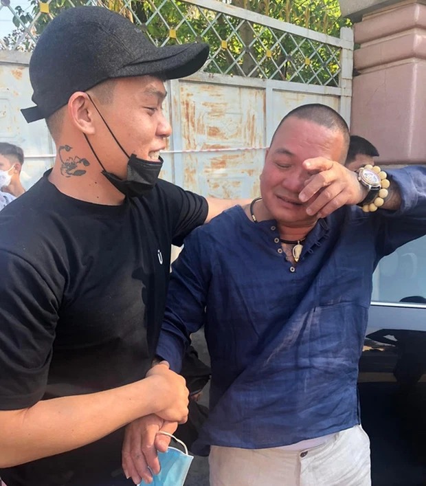 One-time Gypsy boss Hai ‘cake’ burst into tears when he was launched ...