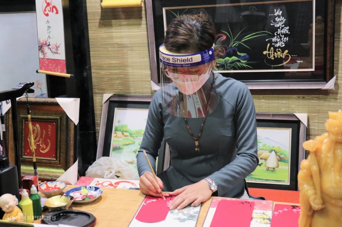 Ong Do Street in Ho Chi Minh City is crowded before Tet » Vietnam News ...