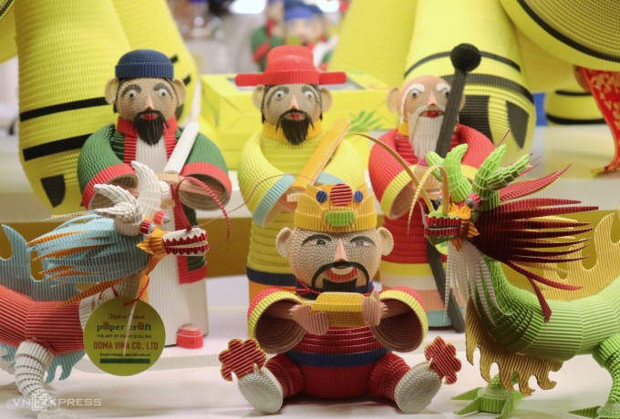 Ong Do Street in Ho Chi Minh City is crowded before Tet » Vietnam News ...