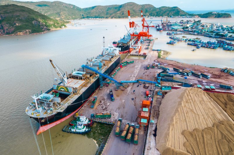 Quy Nhon Port JSC improves capacity, affirms strategic importance ...