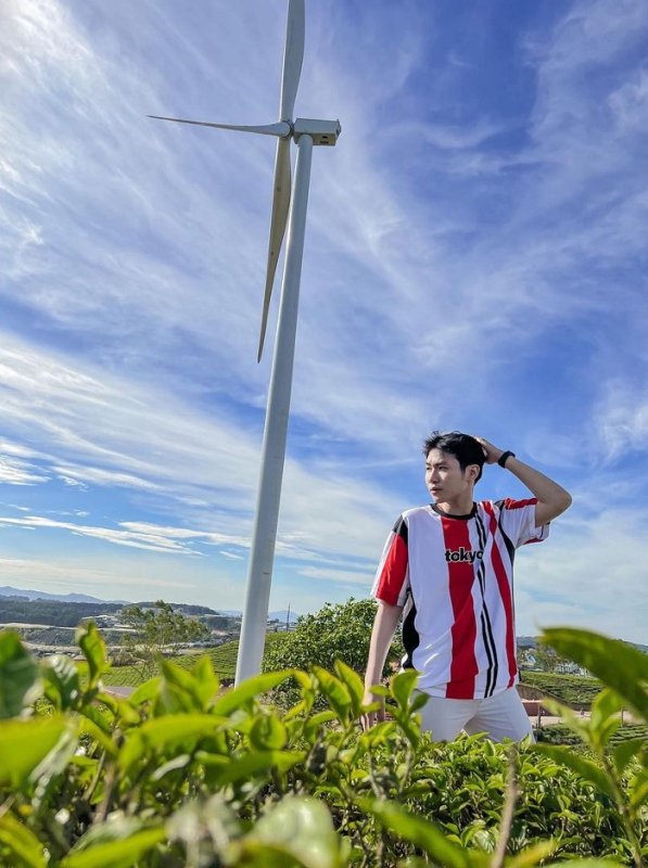 Once you check in the Cau Dat fan field, you will have a whole set of ...