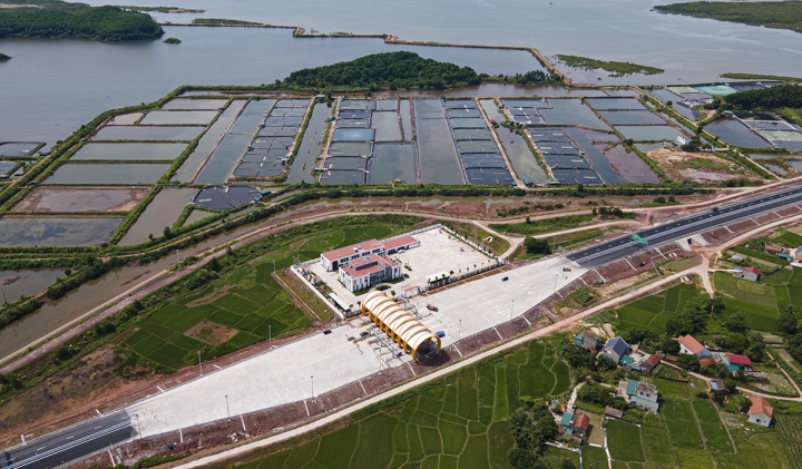 Photo: Panoramic view of Van Don – Mong Cai highway before the day of ...