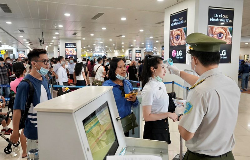 Chip-based ID cards can be used for airport check-in » Vietnam News ...