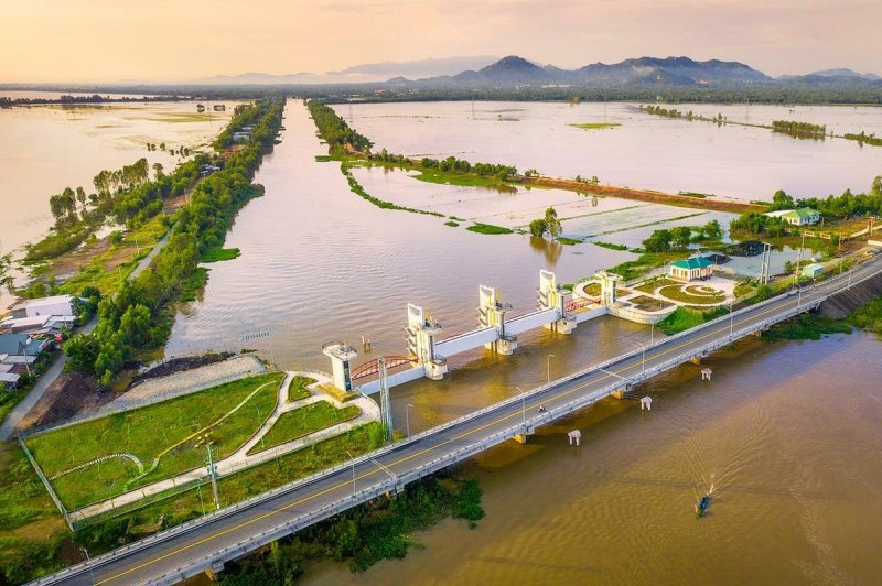 The beauty of the upstream floating water season » Vietnam News ...