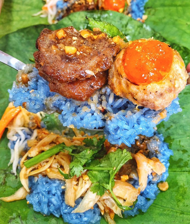 Ho Chi Minh City also has 3 equally delicious lotus leaf sticky rice ...