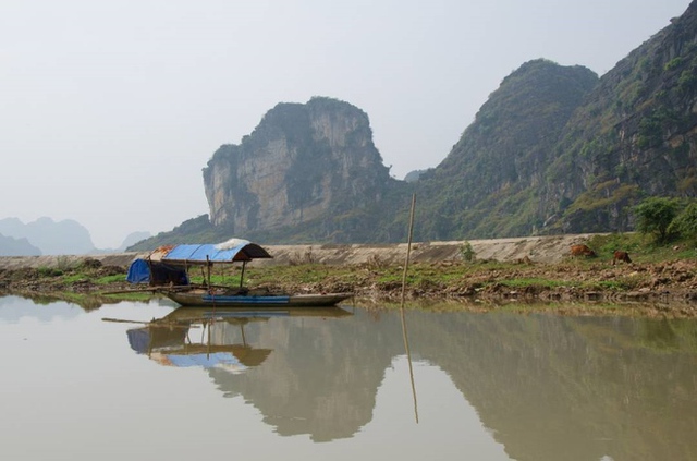 Kenh Ga Floating Village – a picture of a beautiful and peaceful river ...
