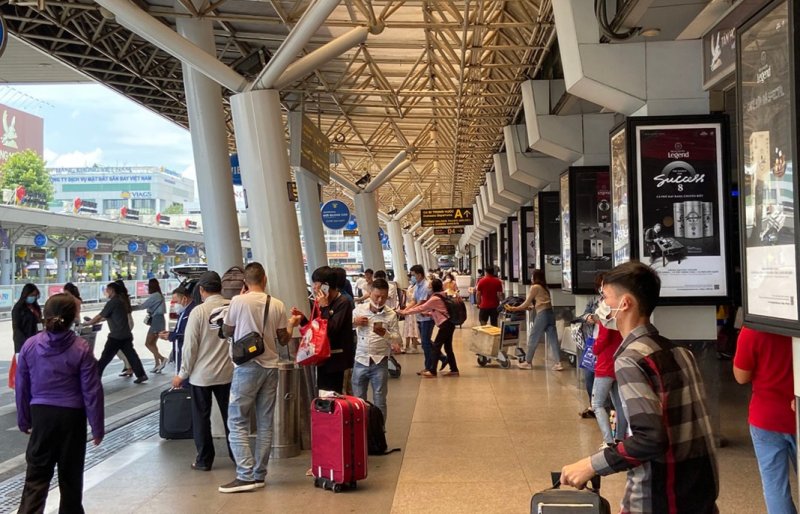 CAAV to increase flight frequency at Tan Son Nhat airport » Vietnam ...