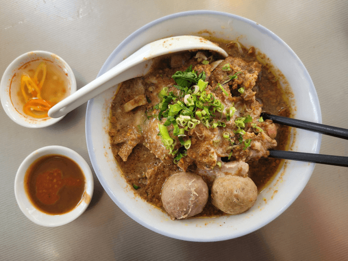 80 years old Chinese Shacha sauce noodle soup in Saigon » Vietnam News ...