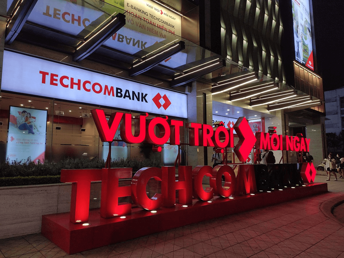 Techcombank collected more than 1,700 billion dong from selling their headquarters » Vietnam ...